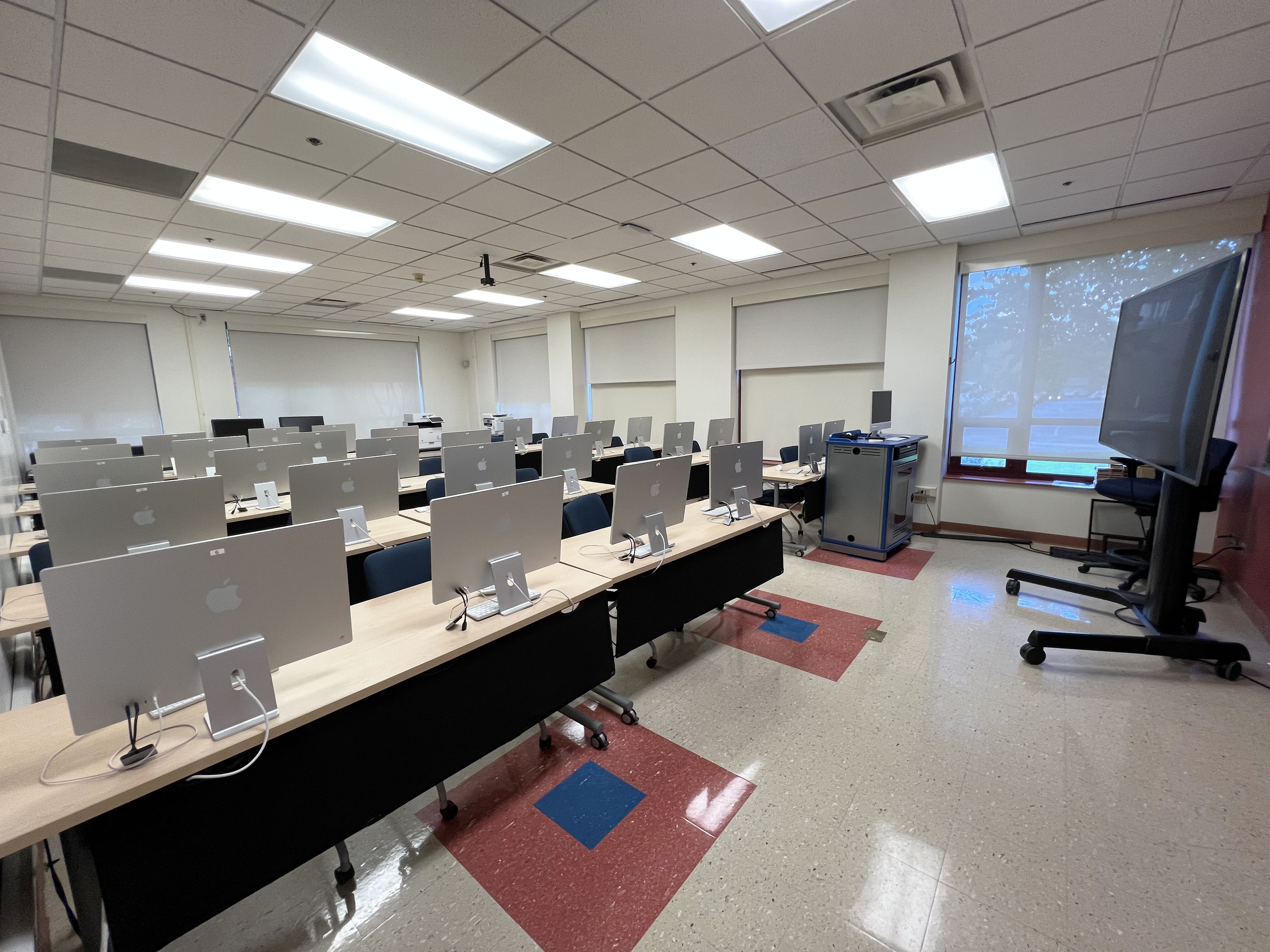 Computer Lab Hours and Locations – Aurora University