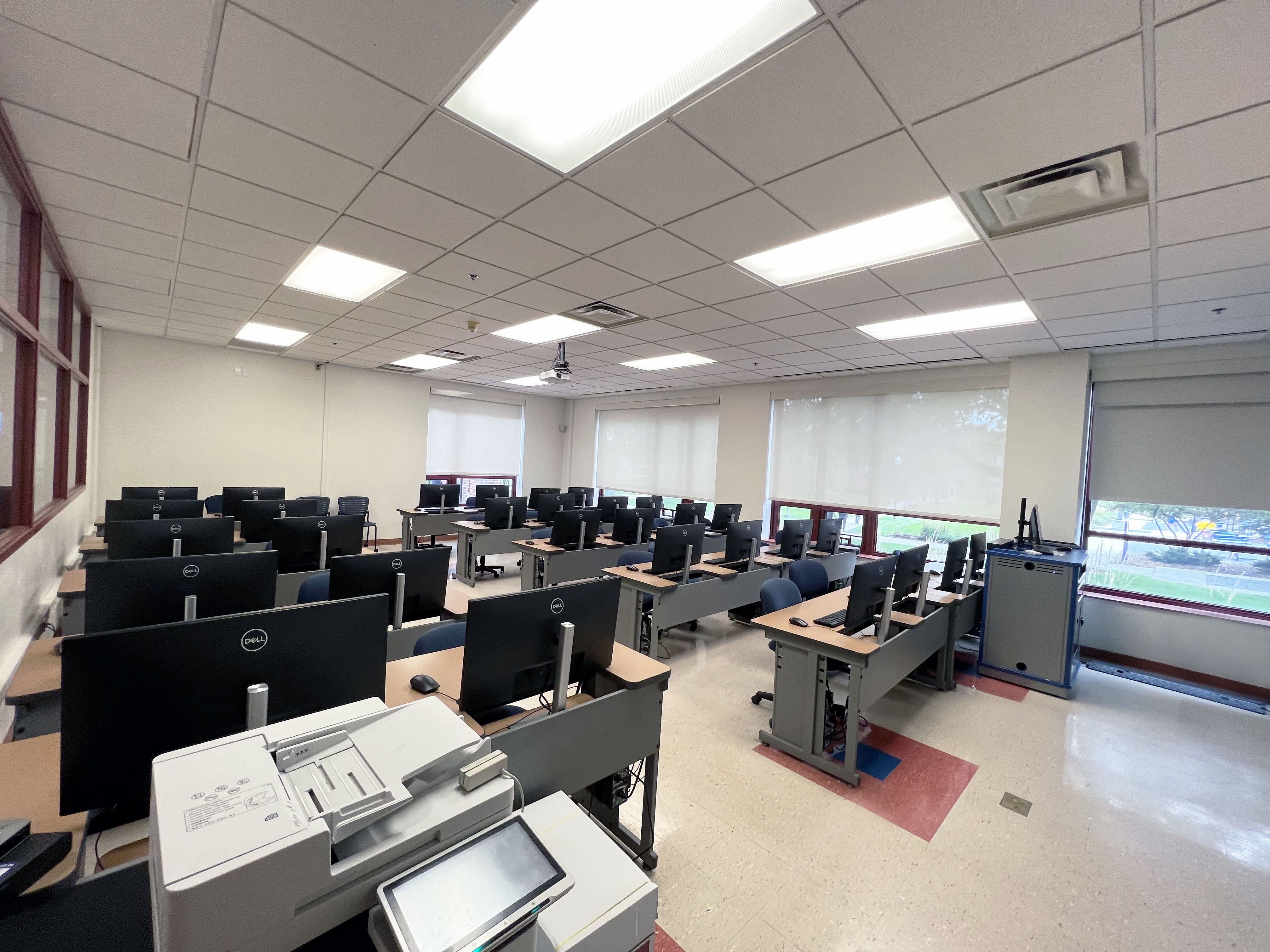 Computer Lab Hours and Locations – Aurora University
